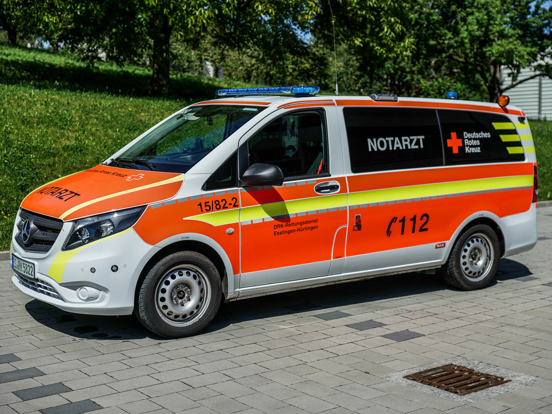Notarzteinsatzfahrzeuge - DRK Rettungsdienst Esslingen-Nürtingen gGmbH